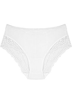 Triumph Lingerie | Freemans