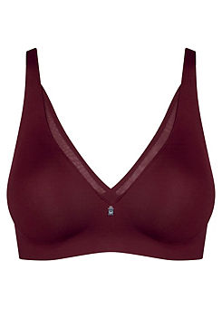 Triumph Lingerie | Minimiser Bras & Briefs | Freemans