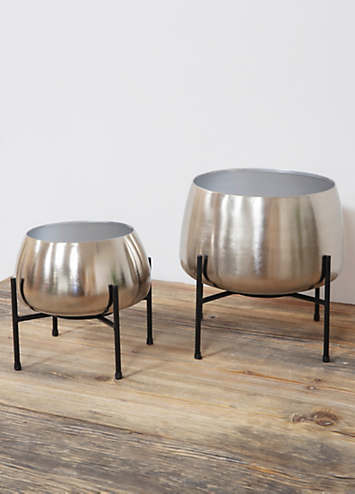 Hestia Set of 2 Hammered Silver Metal Planters | Freemans