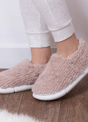 Totes Ladies Cloud Textured Fur EVA Slippers | Freemans