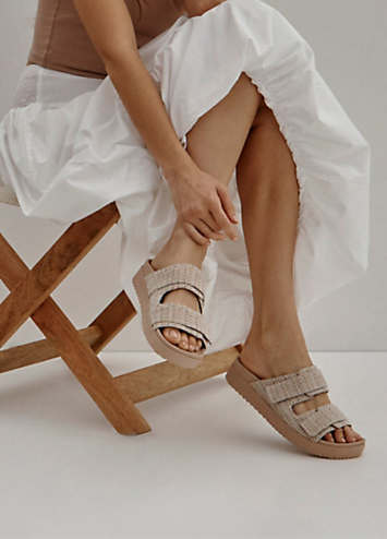 Vionic Riviera Regular Fit Arch Support Platform Sandals | Freemans