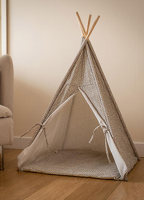 Pillowfort teepee store