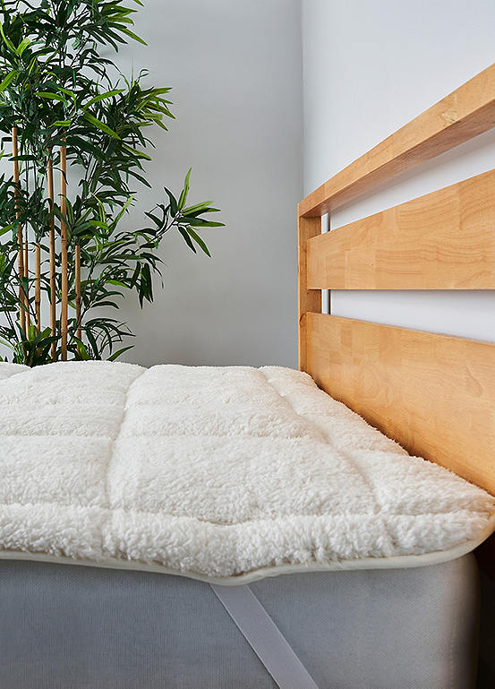 365 by Freemans Hotel Teddy Bear Fleece Mattress Topper | Freemans