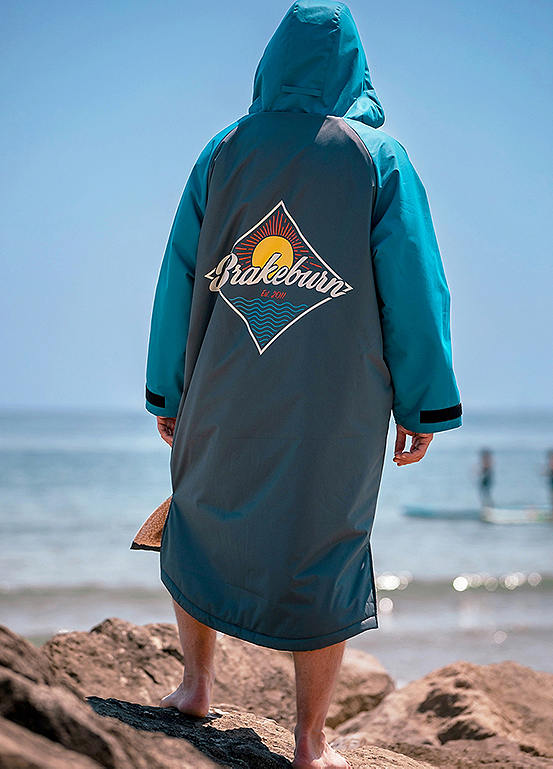 Brakeburn Colour Block Chinook Changing Robe | Freemans