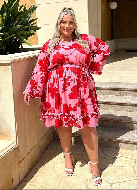 In The Style Jess Millichamp Pink Printed Angel Sleeve Pleated Chiffon ...