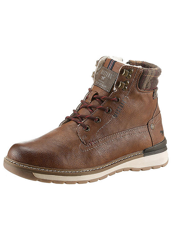 Mustang Padded Collar Boots | Freemans