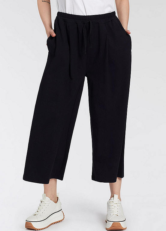 Organic Cotton Cropped Trousers | Freemans