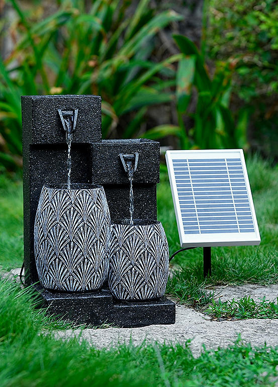 Streetwize Solar Water Feature Vase | Freemans