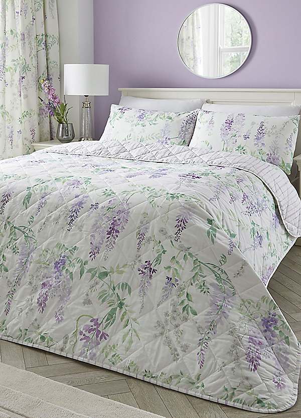 Dreams Drapes Wisteria Quilted Bedspread Lilac Freemans